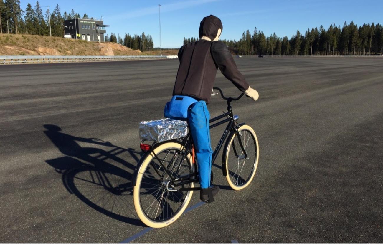 Self-driving bicycle for Active-Safety test | Safer
